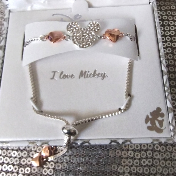 Disney | Jewelry | New In Box Disney Minnie Mouse Swarovski Crystal ...